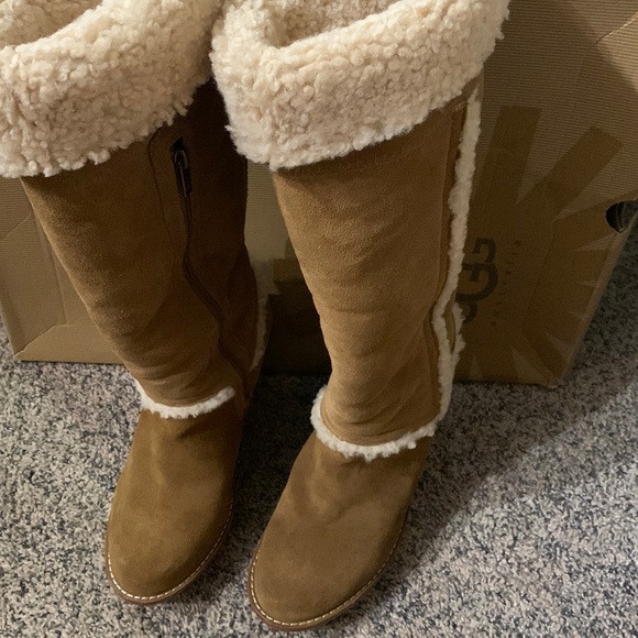 UGG | Shoes | Boots Signs Of Wear | Poshmark